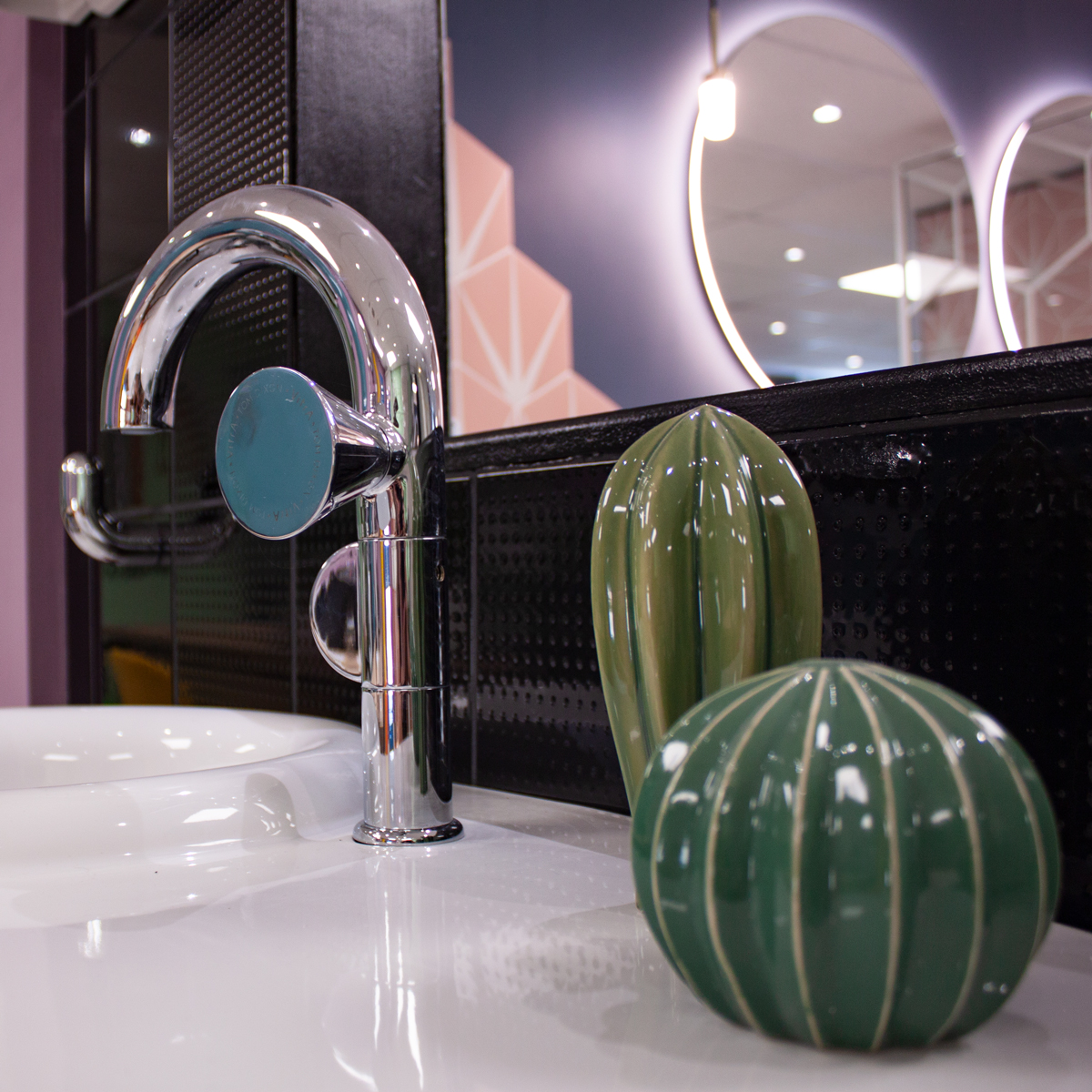 Luxury Bathroom Showroom at Crayford - Thompson & Leigh Ltd